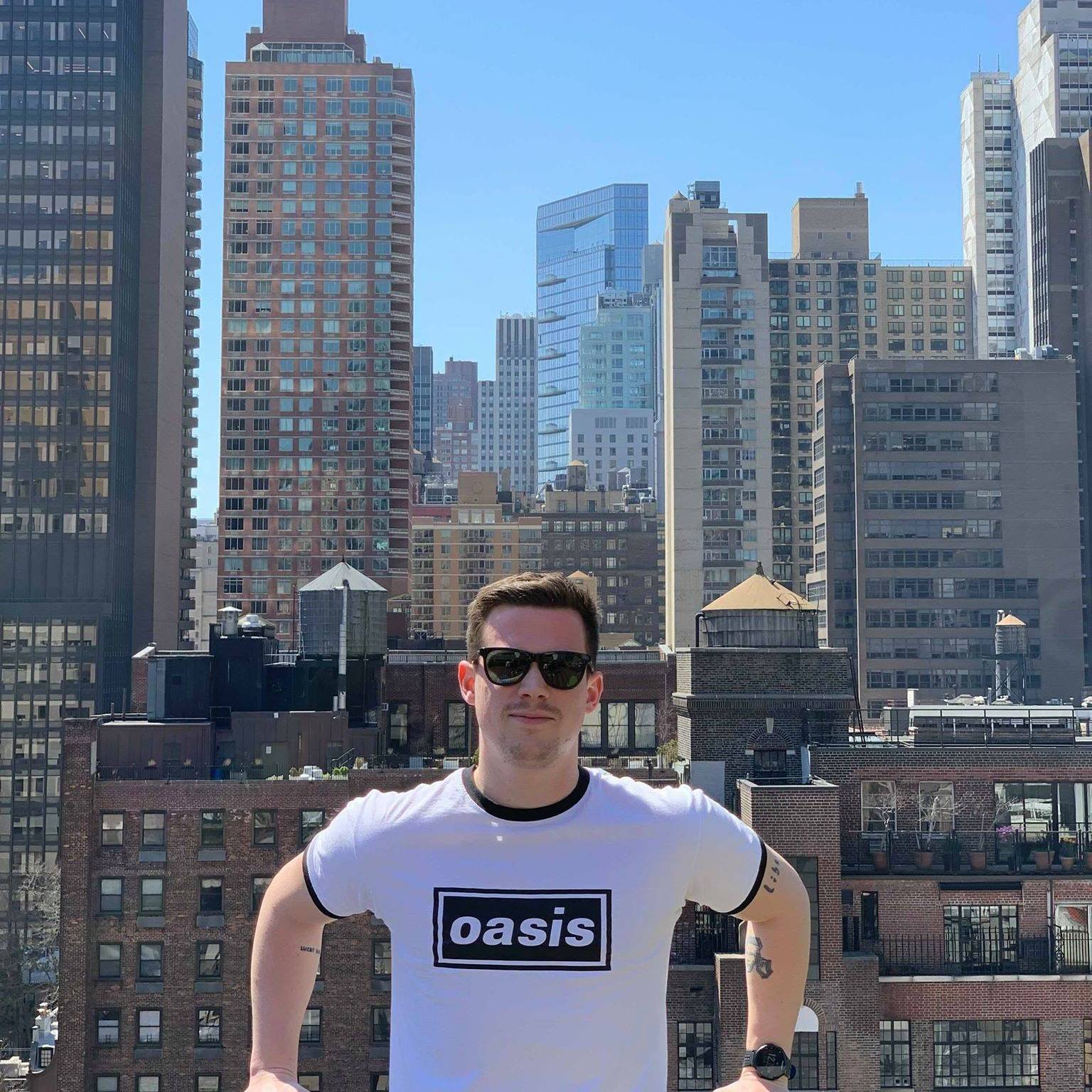 Where To Stay in NYC? 5 Best Areas & Places to Stay + Avoid! 🇺🇸