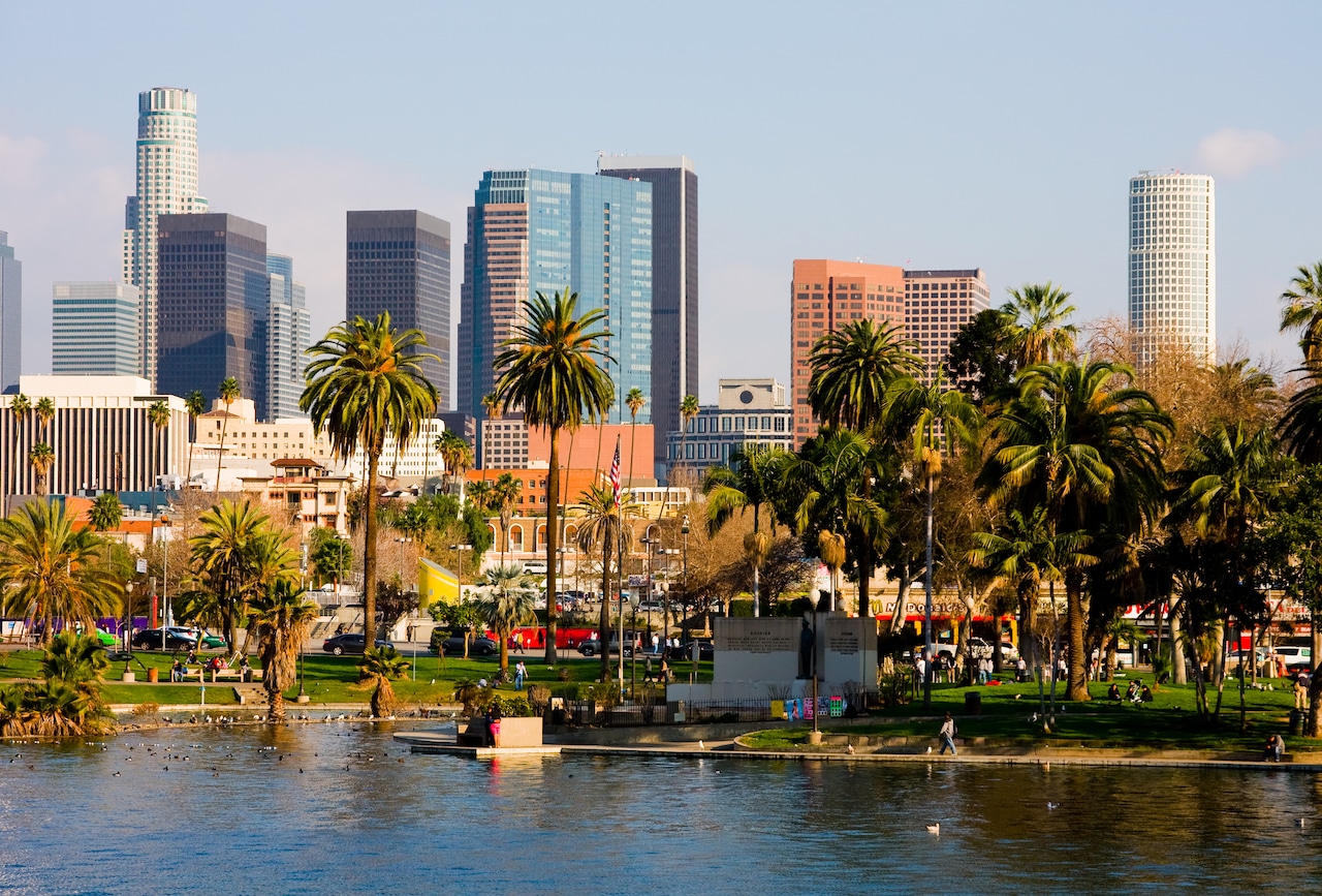 Where to Stay in Los Angeles? 6 Best Areas & Places to Stay (+Avoid!)